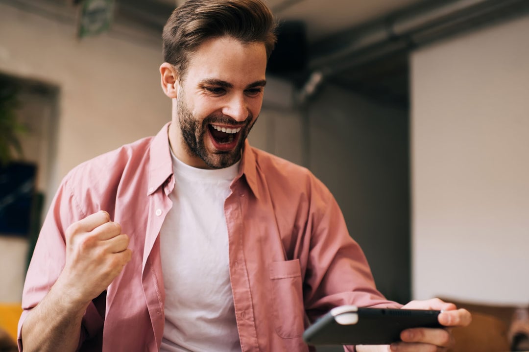 How Haptic Buttons Are Revolutionizing Cell Phone Gaming – Boréas ...